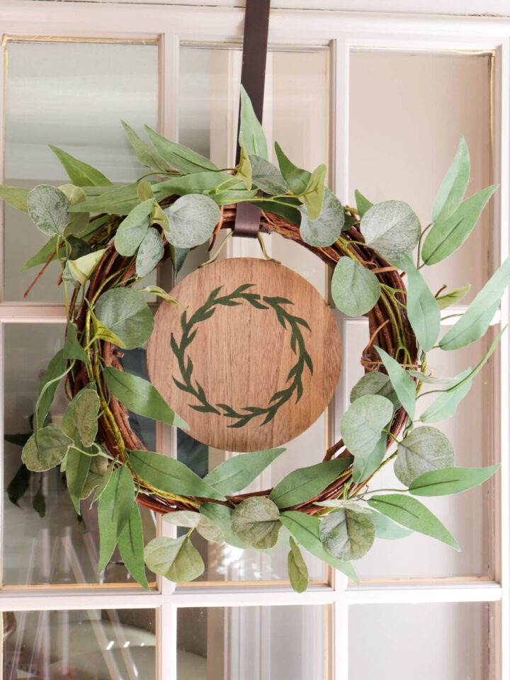 Easy Seasonal Interchangeable Wreath