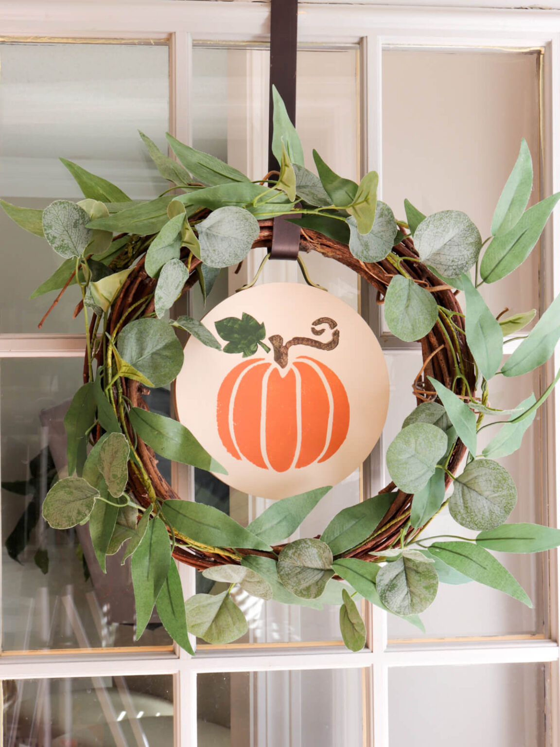 Easy Seasonal Interchangeable Wreath